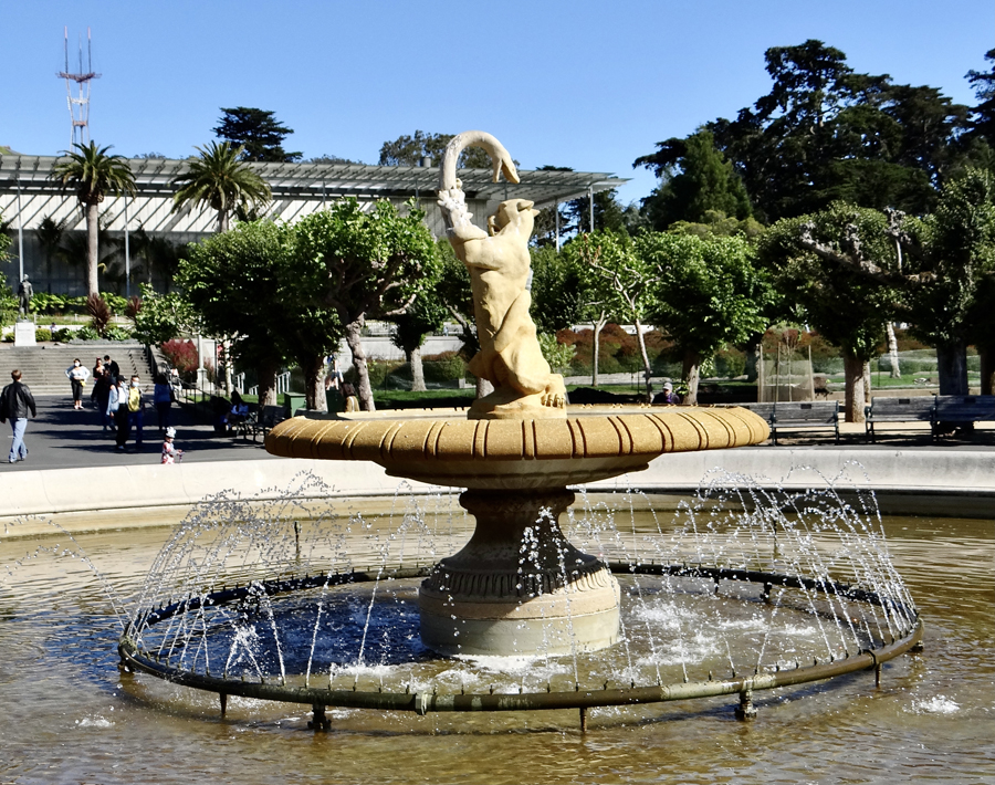‘Looking Back’: Rideout Fountain – Richmond Review/Sunset Beacon