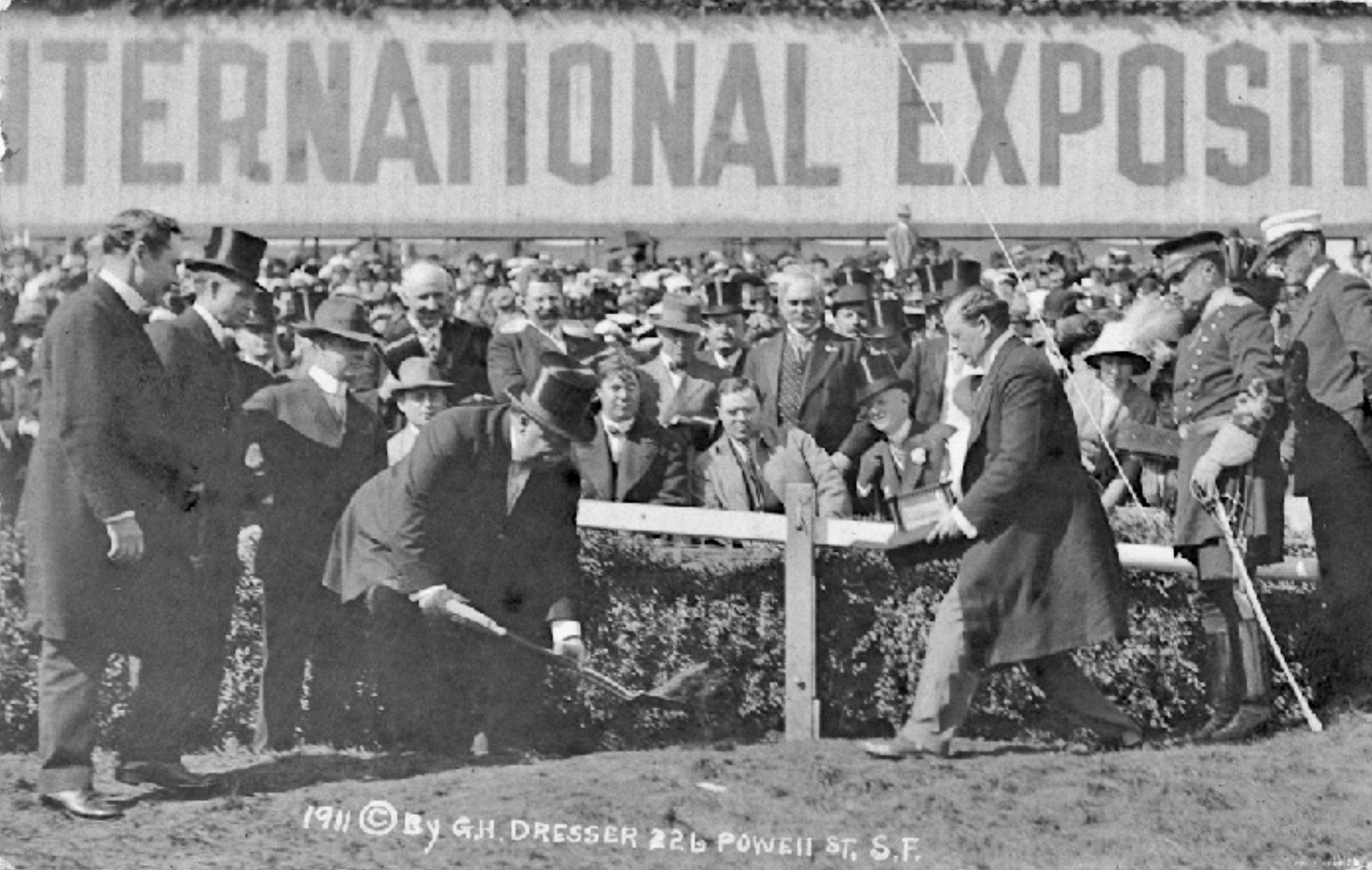 ‘Looking Back’: Pan-Pacific Expo – Richmond Review/Sunset Beacon