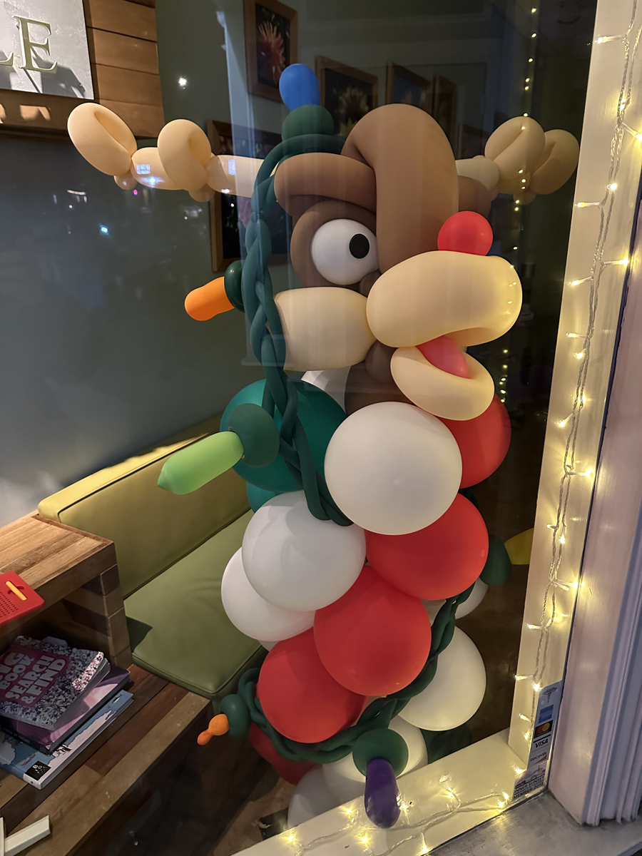 Balloon_4686 – Richmond Review/Sunset Beacon